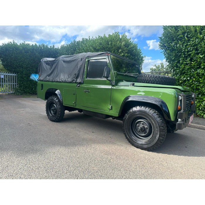 1986 LAND ROVER DEFENDER 110 GREEN